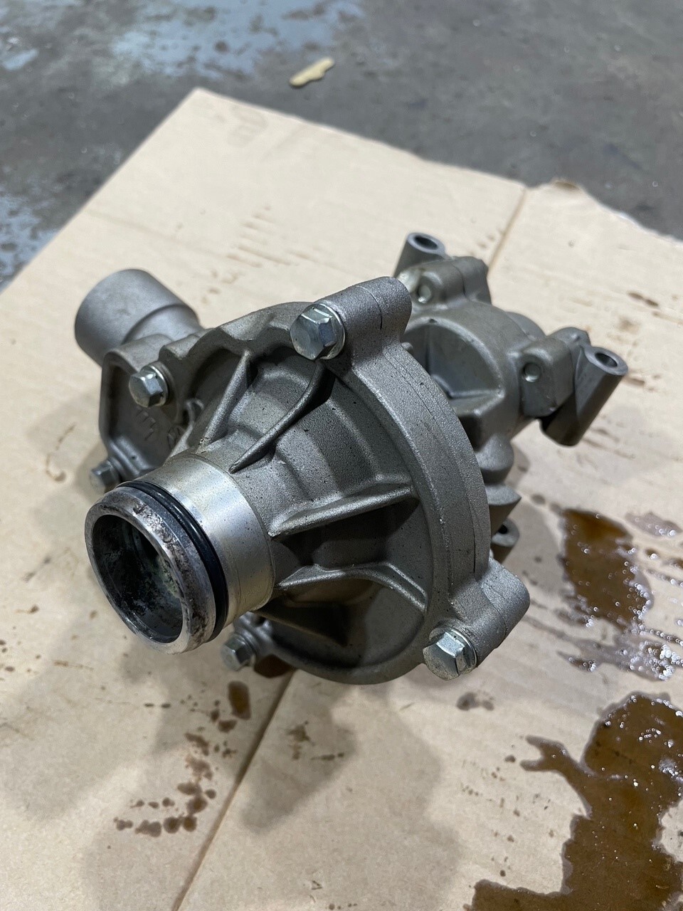 Water Pump Triumph Street Triple 660 (2014) | Sun City Motorcycles